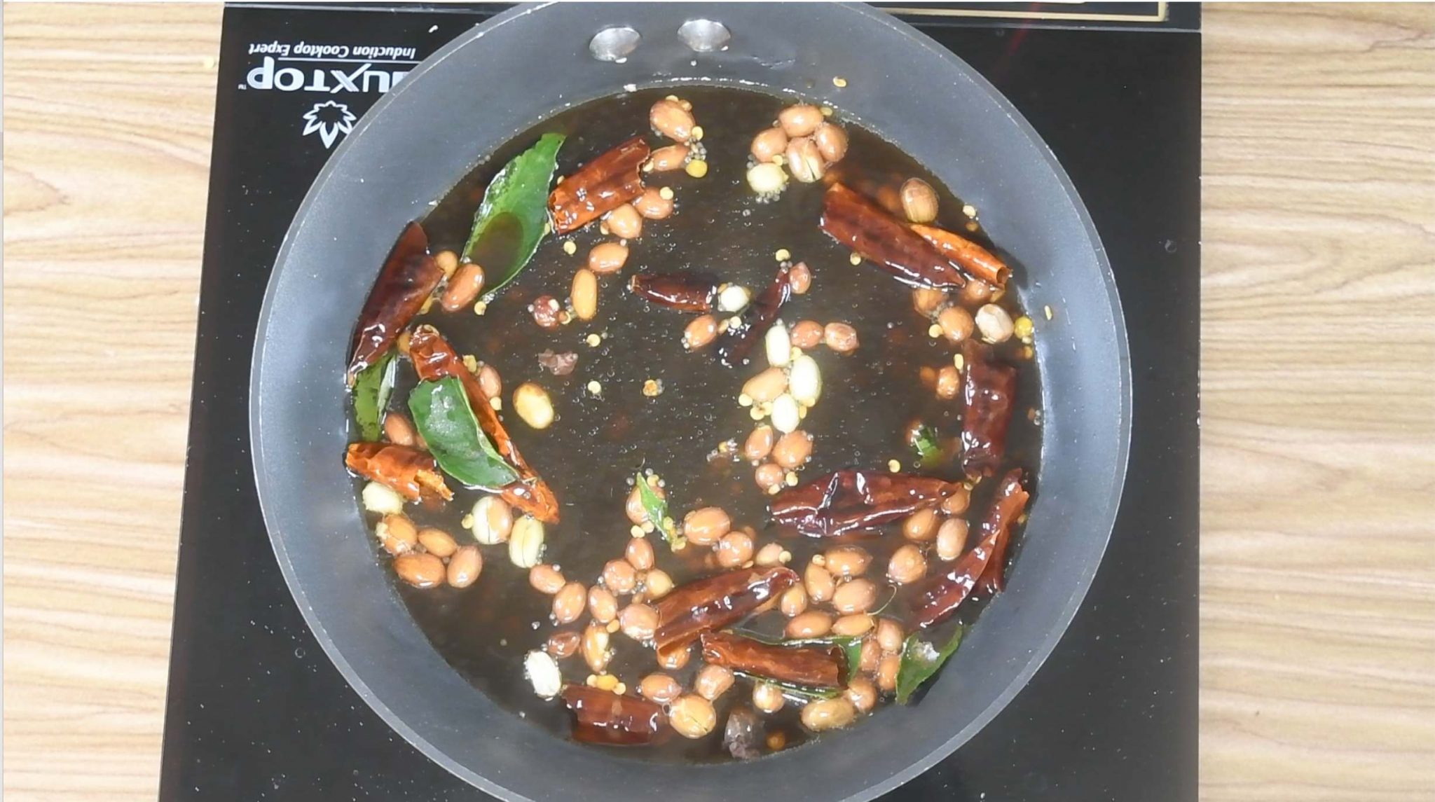 Puli Aval Upma Recipe | Tamarind Poha Recipe - Subbus Kitchen