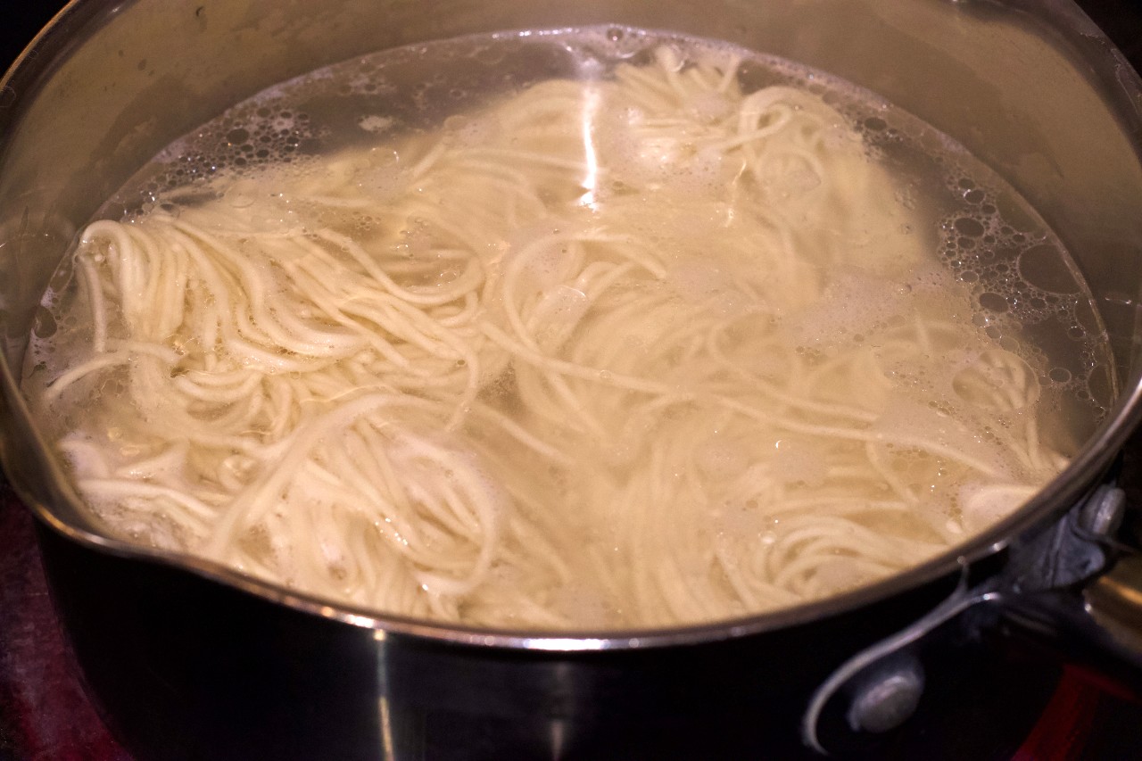 Vegetable Noodles | Veg Hakka Noodles - Subbus Kitchen