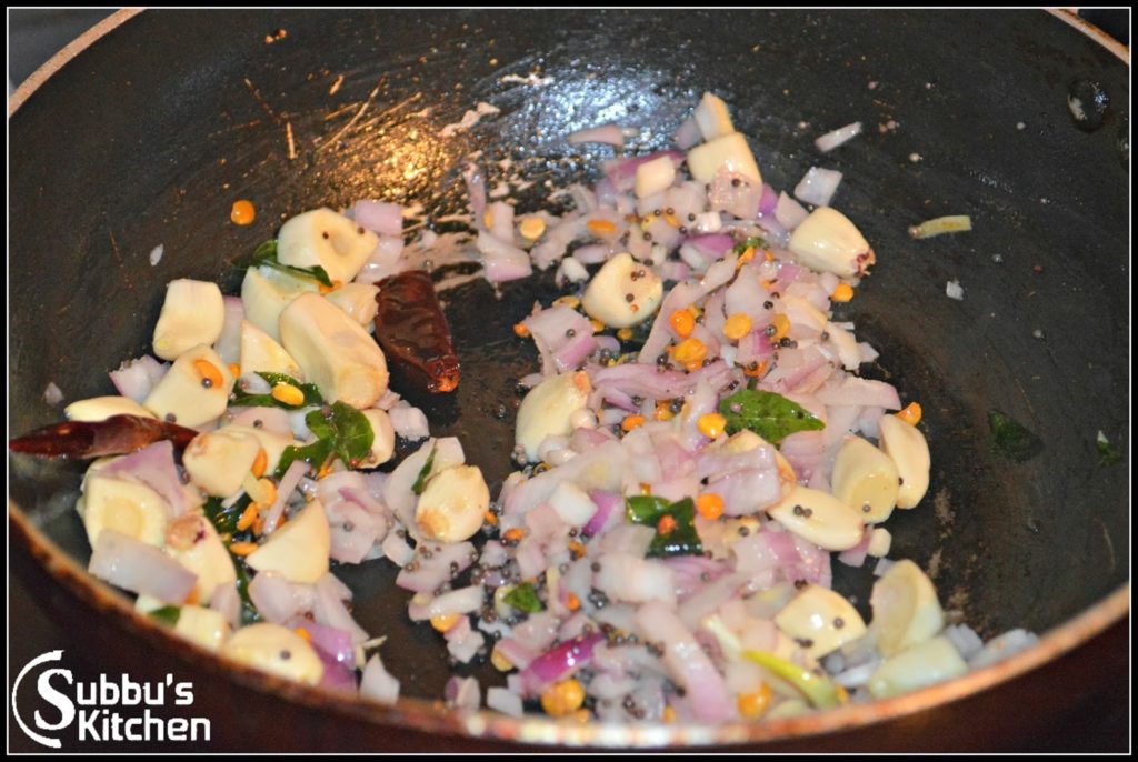 Poondu Kuzhambu | Garlic Kuzhambu | Poondu Kara Kuzhambu - Subbus Kitchen