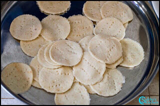 Homemade Papdi Recipe | How to make Papdi for Chaats | Papri Recipe ...