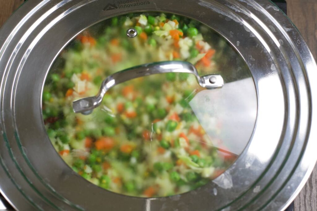 Cabbage Kadamba Curry | Mixed Vegetable Poriyal Recipe - Subbus Kitchen