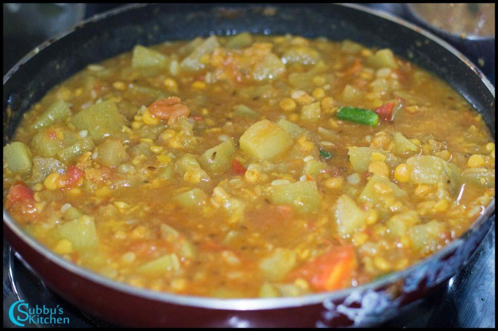 Lauki (Doodhi) Chana Dal Subzi Recipe | Bottlegourd Gram Dal Curry ...