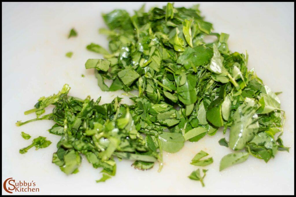 Methi Puri / Poori Recipe | Vendhaya Keerai Puri / Poori Recipe ...