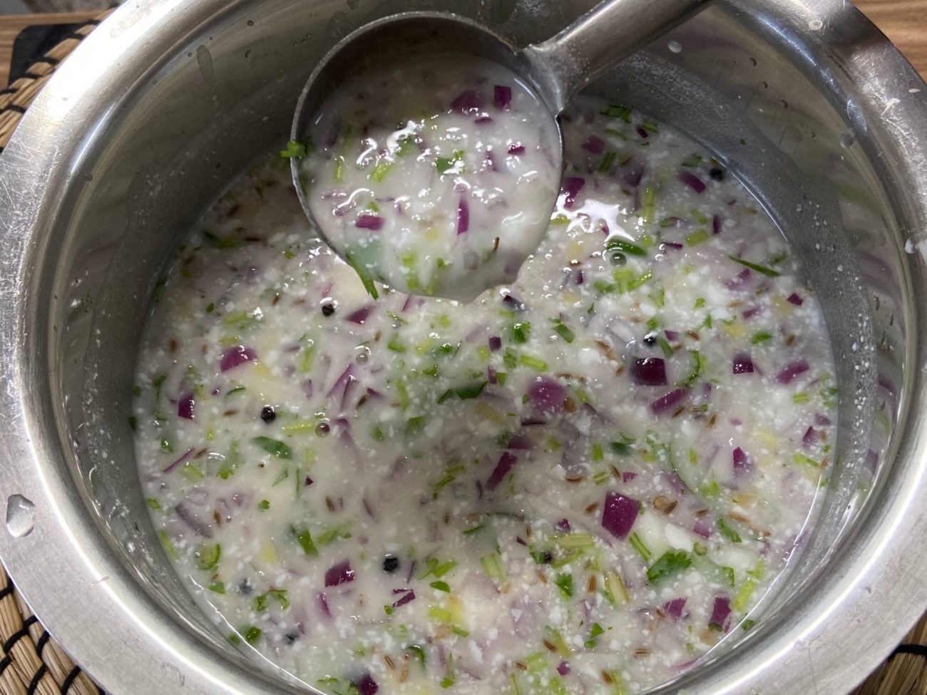 Rava Dosai | Restaurant Style Crispy Rava Dosa Recipe - Subbus Kitchen