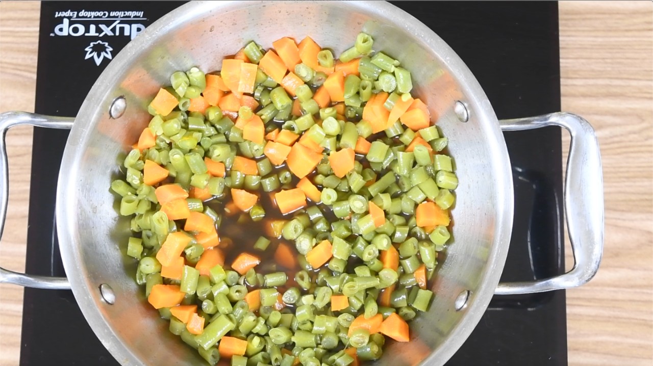 Carrot Beans Puli Kootu Recipe | Carrot Beans Tamarind based Stew ...