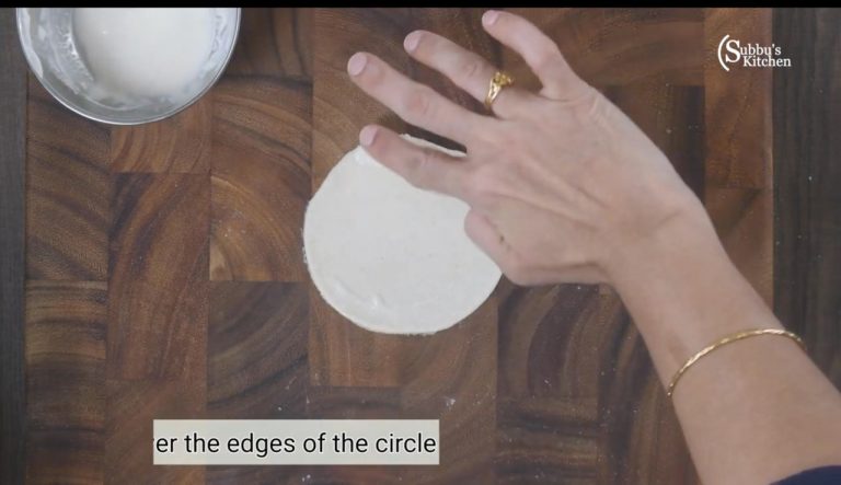 Sweet Somas | Karchikai | Kajjikayalu | Karanji | Diwali Sweets ...