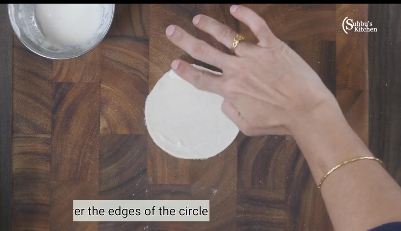 Sweet Somas | Karchikai | Kajjikayalu | Karanji | Diwali Sweets ...