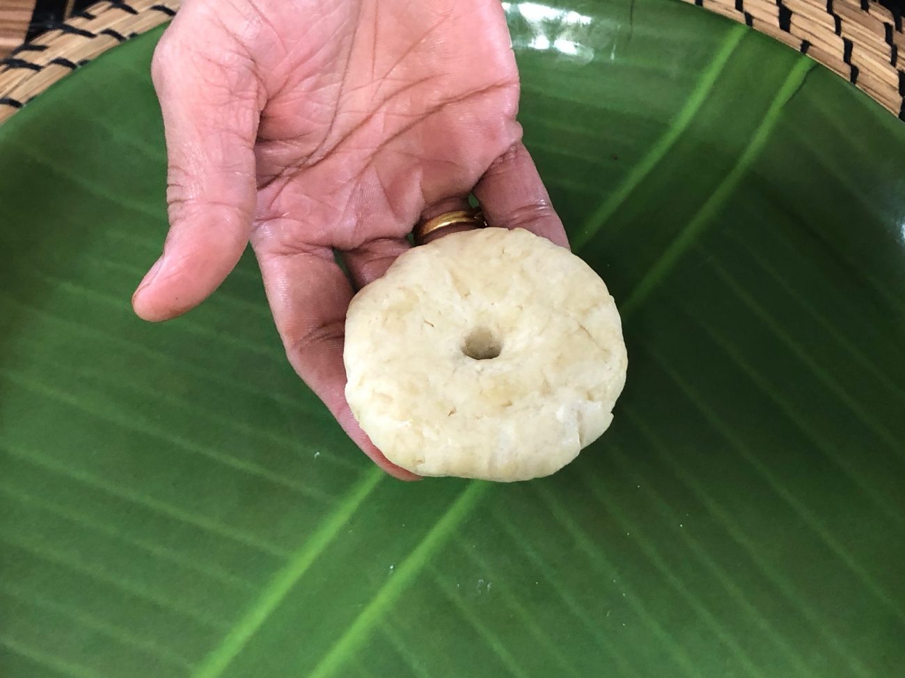 Badusha Recipe | Balushahi Recipe - Subbus Kitchen