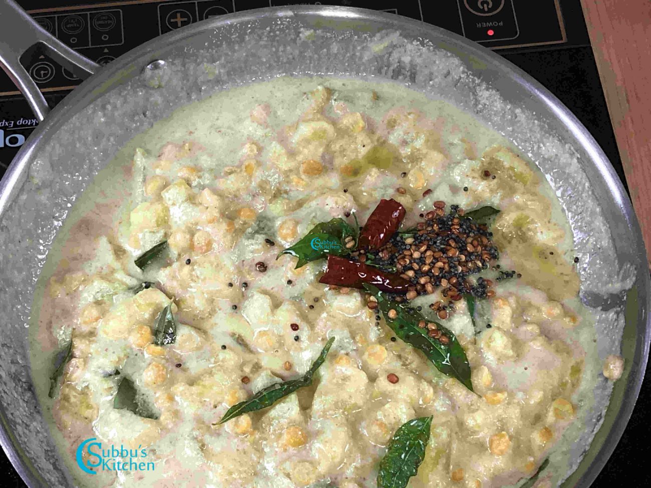 White Pumpkin Kootu| Vellai Poosanikai kootu | Ash gourd Stew Recipe ...
