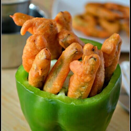 Capsicum Bajji Recipe | Kuda Milagai Bajji Recipe | Bell Pepper Bajji ...