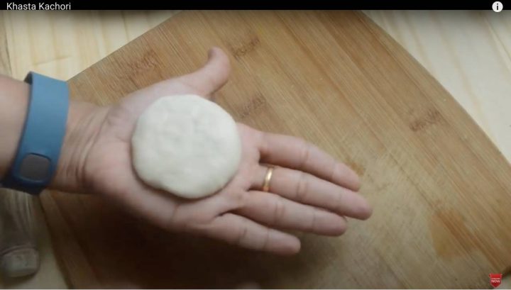 Khasta Kachori Recipe | Moongdal Kachori Recipe - Subbus Kitchen