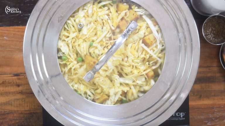 Aloo Patta Gobhi Curry / Potato Cabbage Stir Fry - Subbus Kitchen