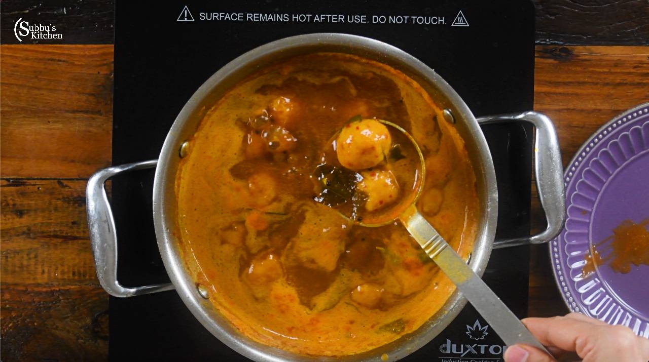 Paruppu Urundai Kuzhambu - Subbus Kitchen