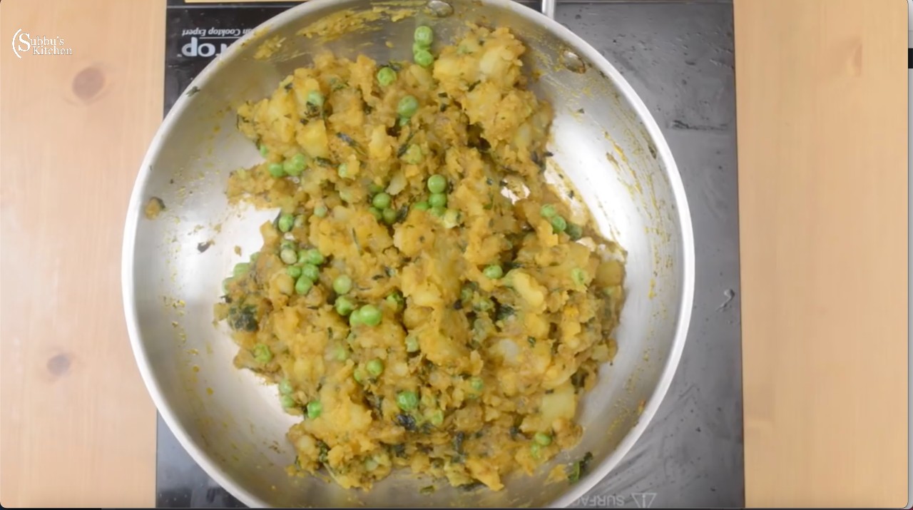 Samosa Recipe | How to make Samosa? - Subbus Kitchen