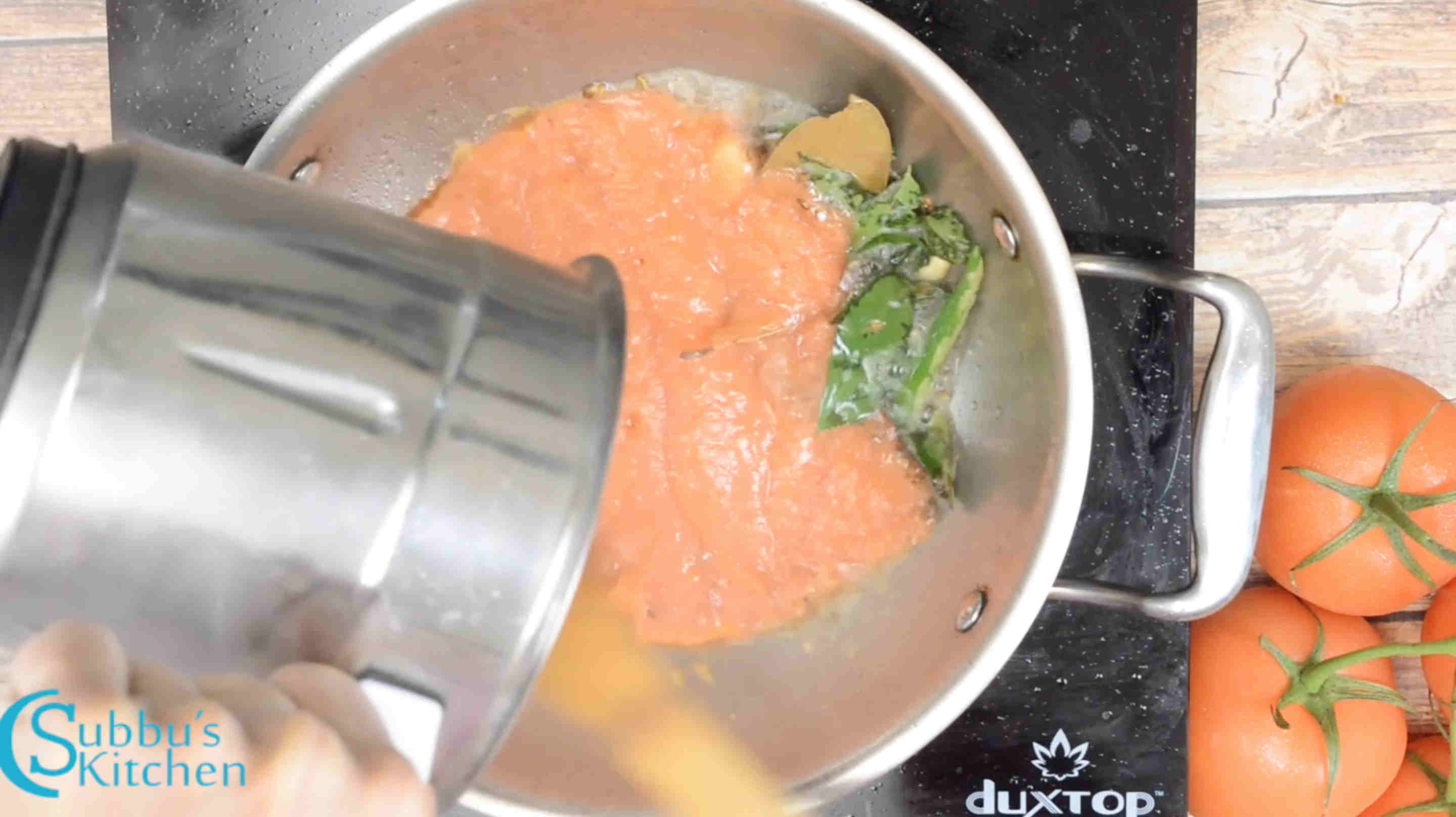 Tomato Rice using Thokku (Tomato Onion Masala) - Subbus Kitchen