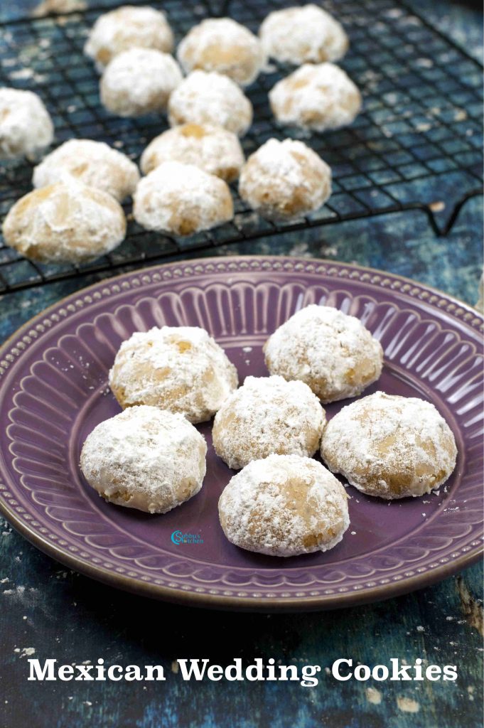 Mexican Wedding Cookies | Snowball Cookies | Russian Tea Cookies ...