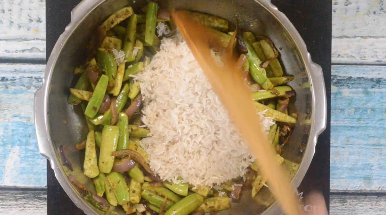Tendli Rice | Ivy Gourd Rice | Kovakkai Rice - Subbus Kitchen