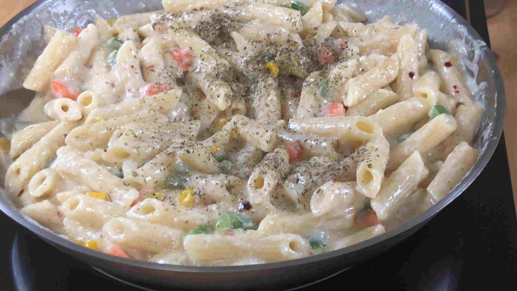 Creamy White Sauce Pasta - Subbus Kitchen