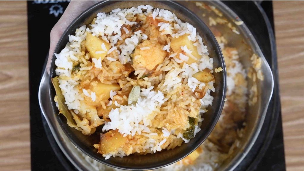 Ambur Vegetable Biryani Recipe - Subbus Kitchen