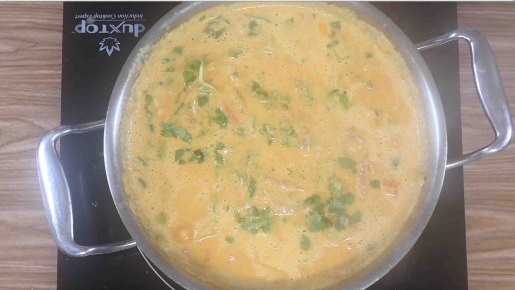 Vengaya Kosu Recipe | Onion Kosu Recipe - Subbus Kitchen