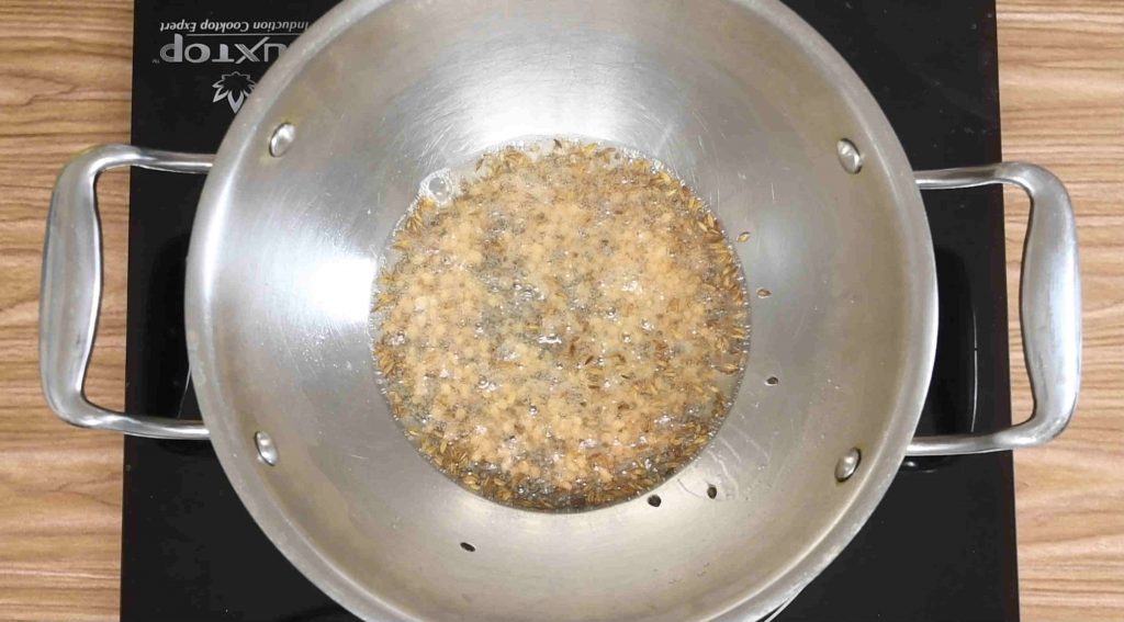 Vengaya Kosu Recipe | Onion Kosu Recipe - Subbus Kitchen