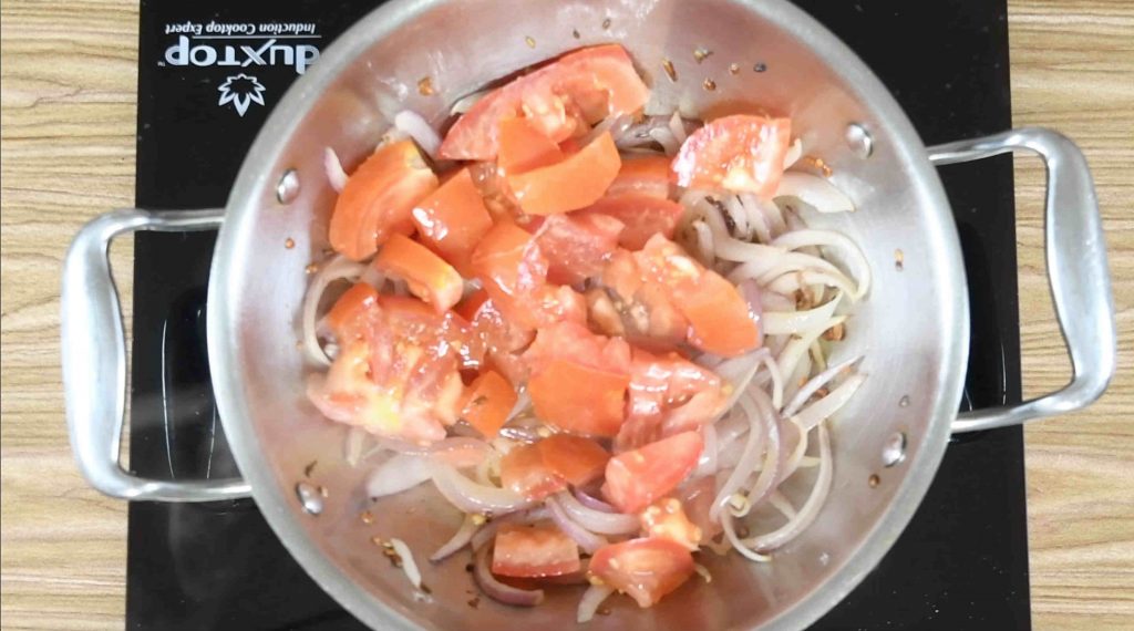 Vengaya Kosu Recipe | Onion Kosu Recipe - Subbus Kitchen