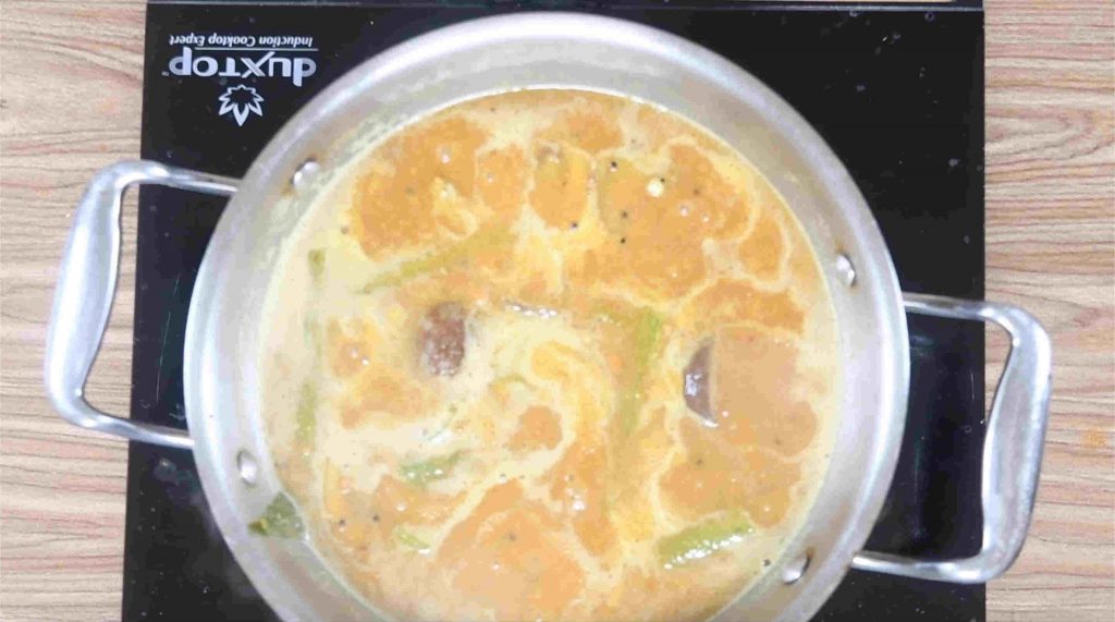 Puli Kuzhambu | Arachuvitta Puli Kuzhambu - Subbus Kitchen