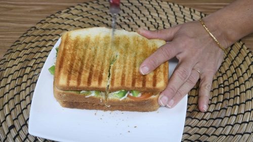 Bombay Grilled Vegetable Sandwich | Mumbai Veg Sandwich Recipe - Subbus Kitchen