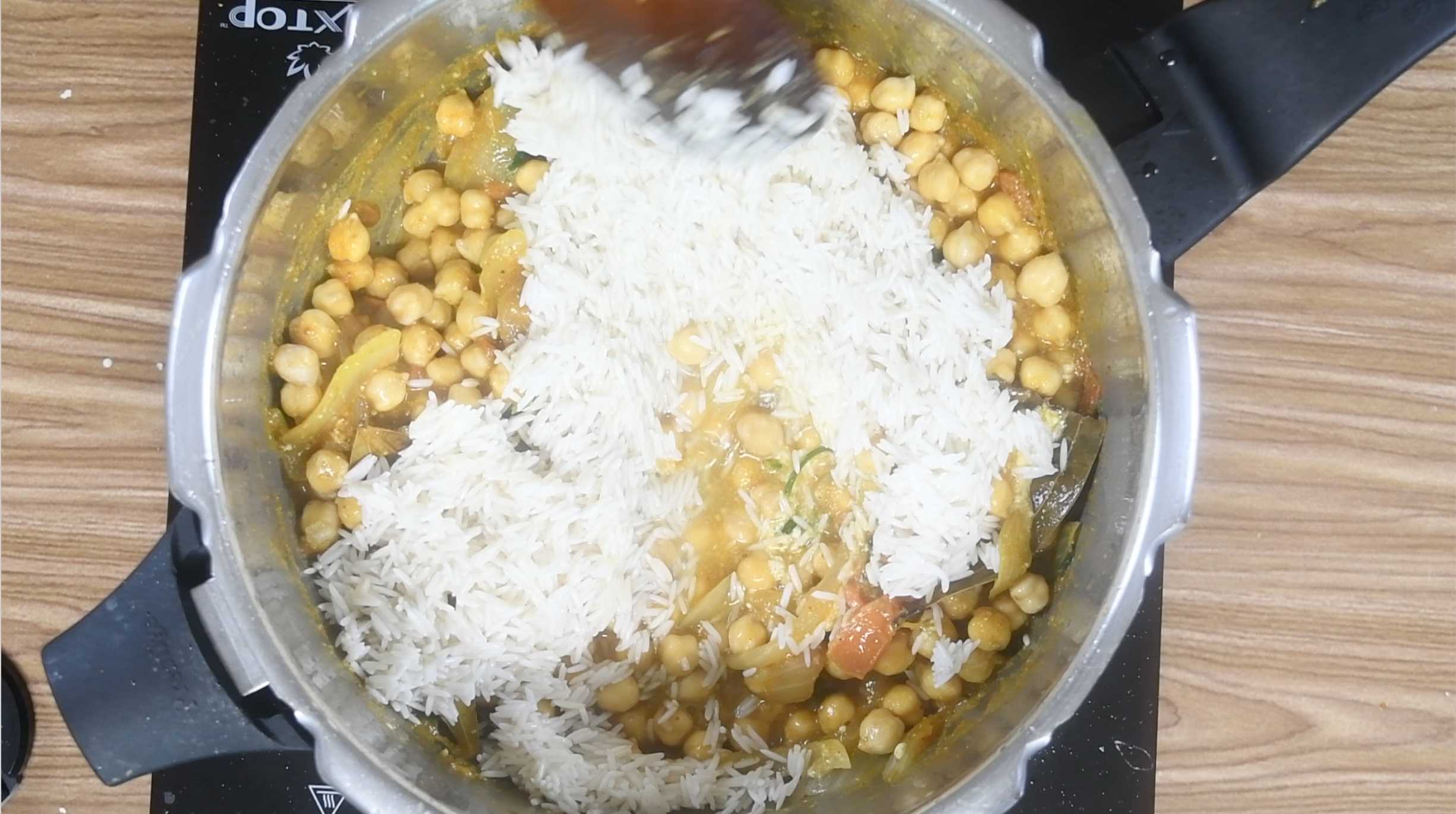 Chole Biryani | Chickpea Biryani | Chana Biryani Recipe - Subbus Kitchen