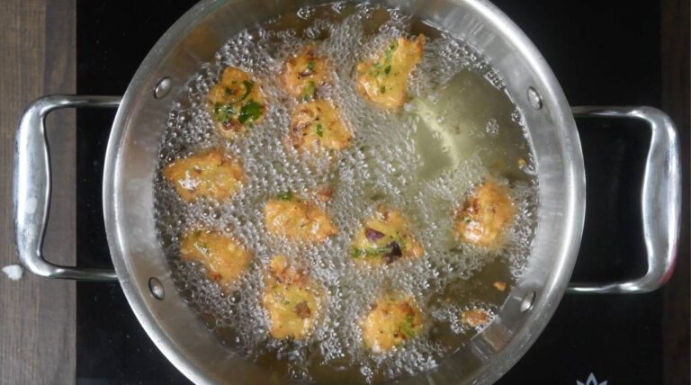 Moong Dal Pakoda Recipe | Moong Dal Vada Recipe - Subbus Kitchen