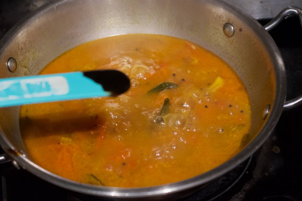 Tomato Gojju Recipe | Thakkali Gojju Recipe - Subbus Kitchen