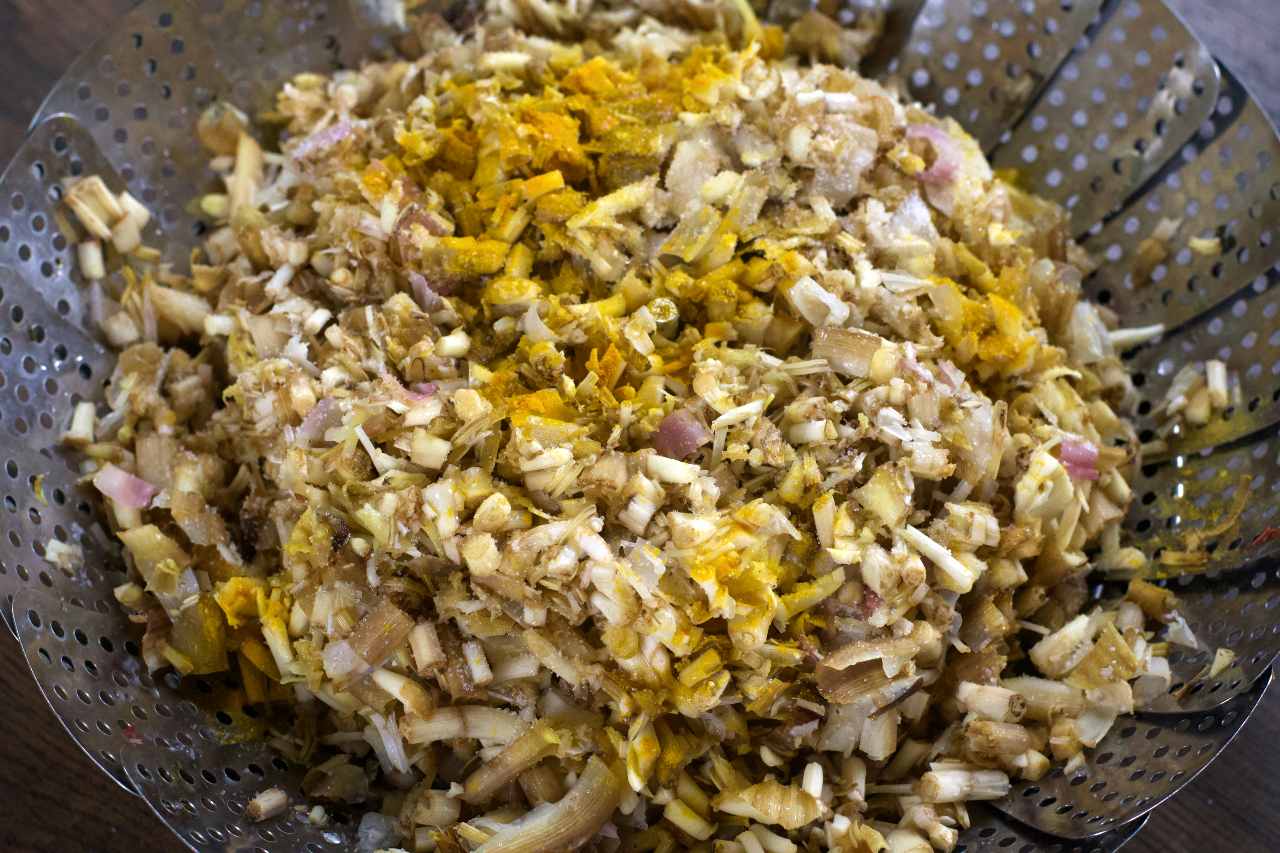 Vazhaipoo Poriyal Recipe | Vazhaipoo Thoran | Banana Blossom Stir-Fry ...