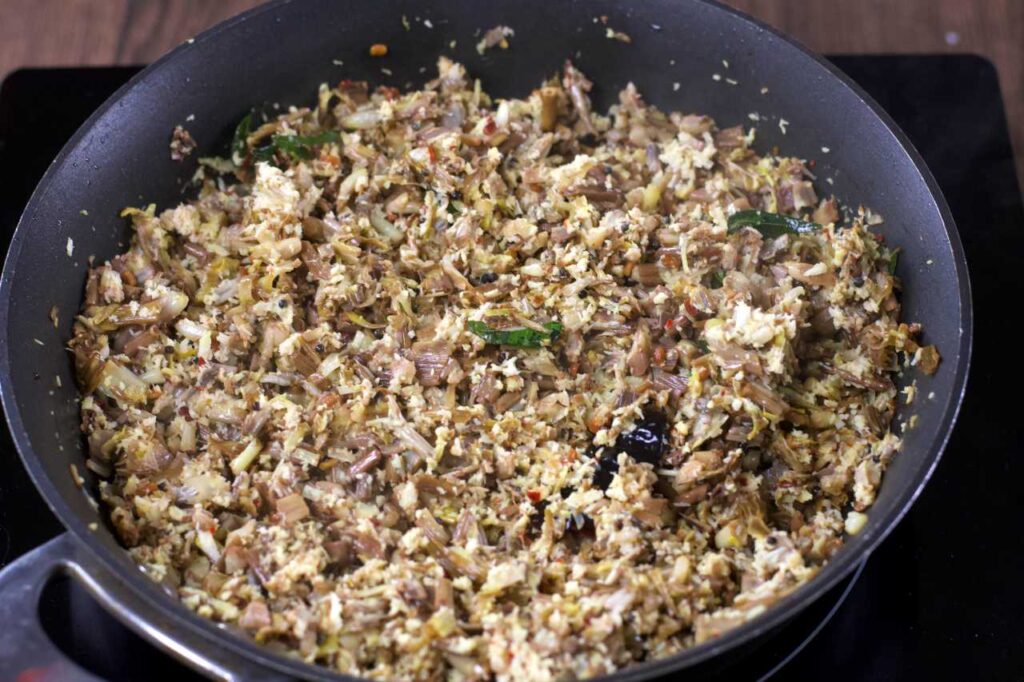 Vazhaipoo Poriyal Recipe | Vazhaipoo Thoran | Banana Blossom Stir-Fry ...