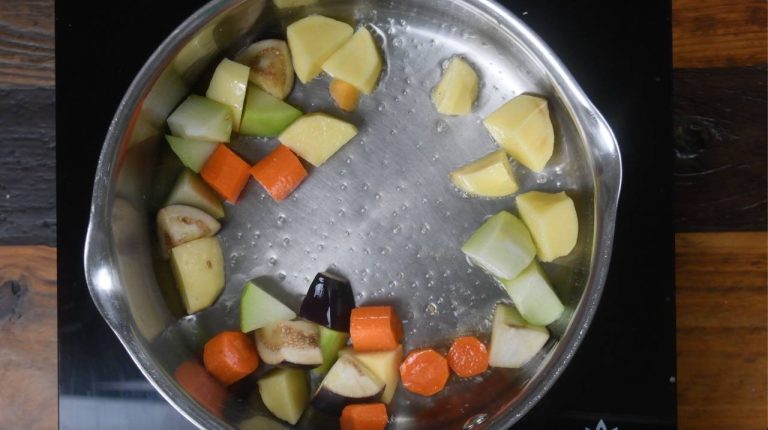 Kadamba Sambar Recipe | No Onion No Garlic Mixed Vegetable Sambar ...