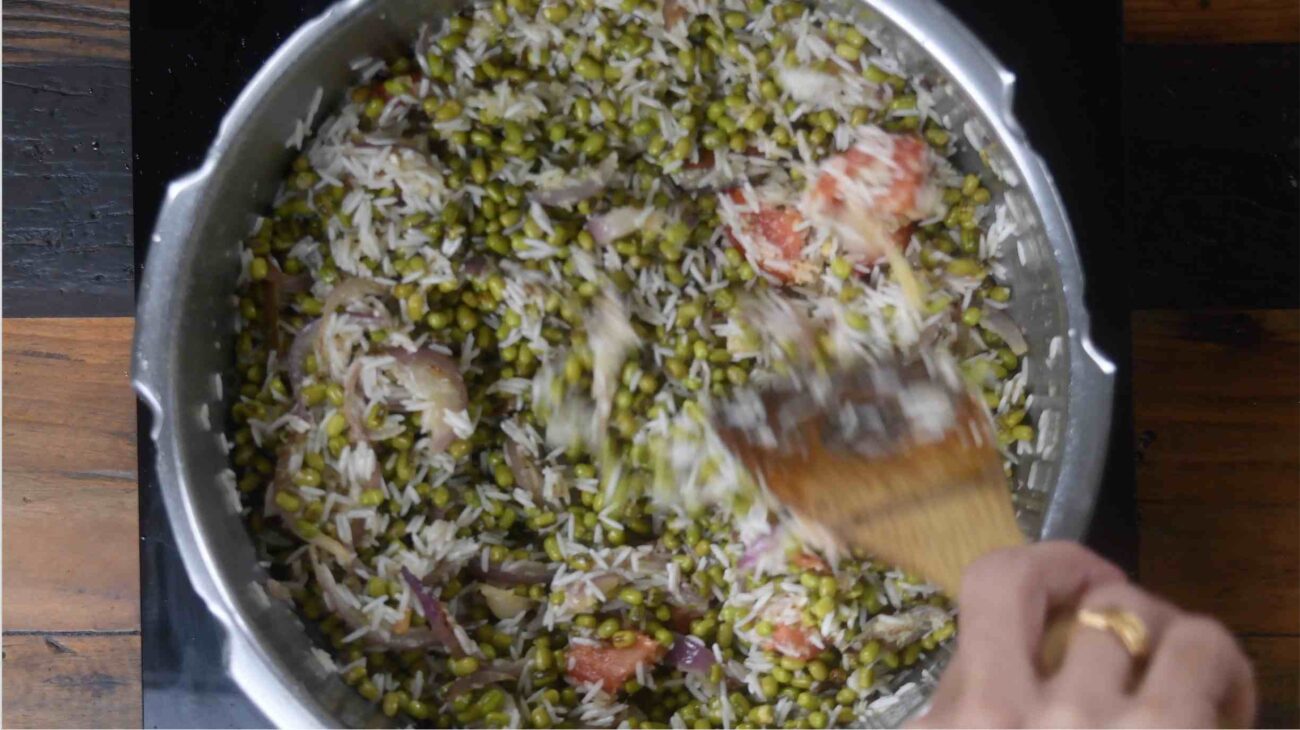 Green Moong Pulao Recipe | Pacha Payaru Pulao Recipe - Subbus Kitchen