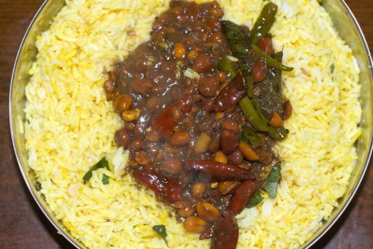 Andhra Pulihora | Andhra Tamarind Rice - Subbus Kitchen