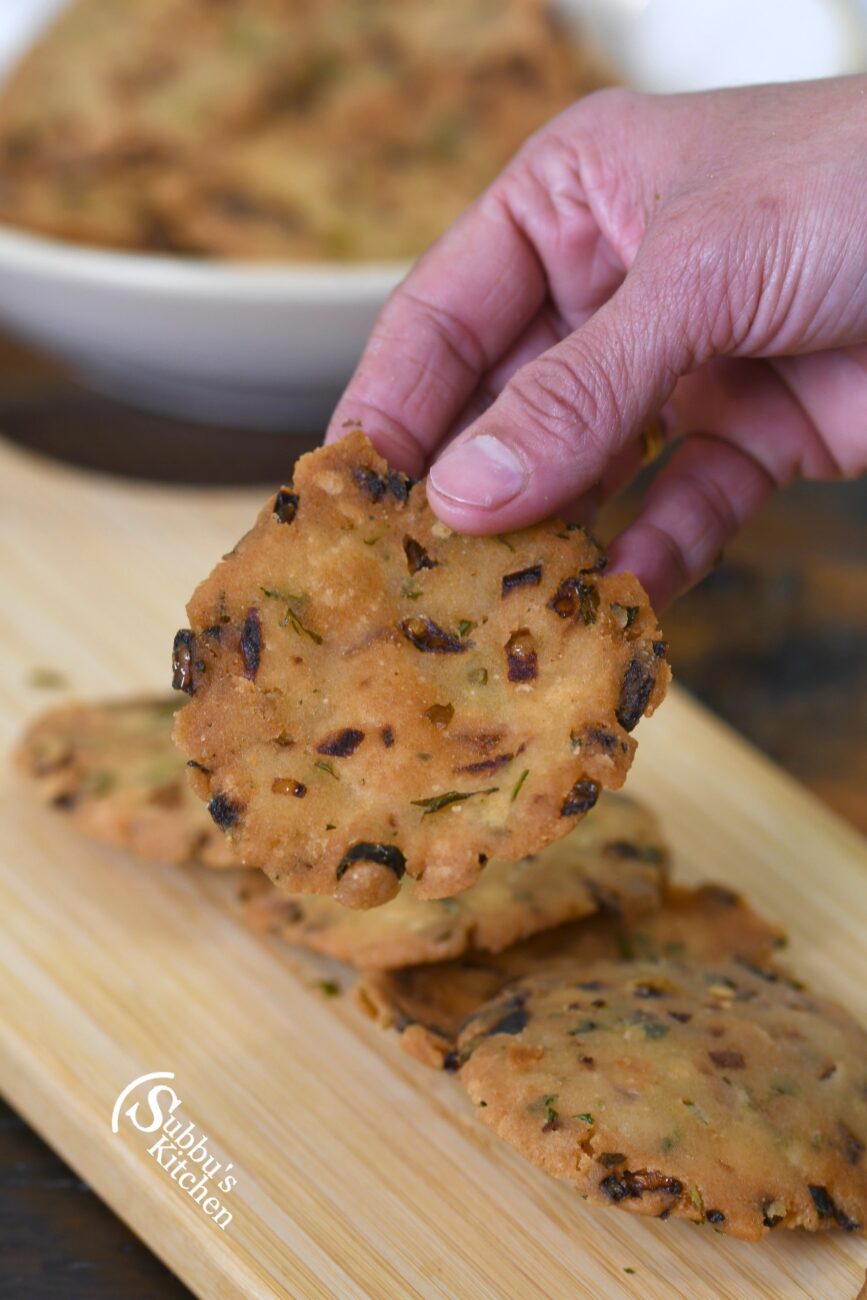 Maddur Vada Recipe - Subbus Kitchen