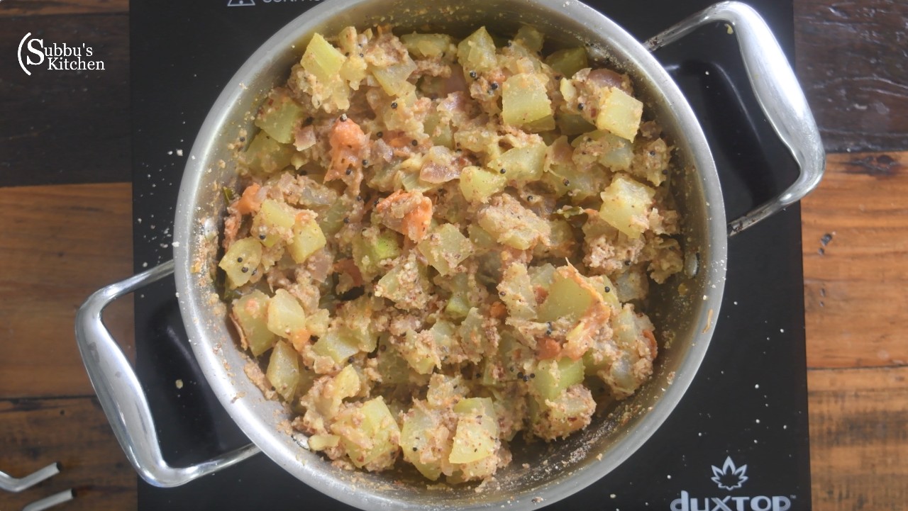Bottle Gourd Peanut Curry | Sorakkai Verkadalai Masala - Subbus Kitchen
