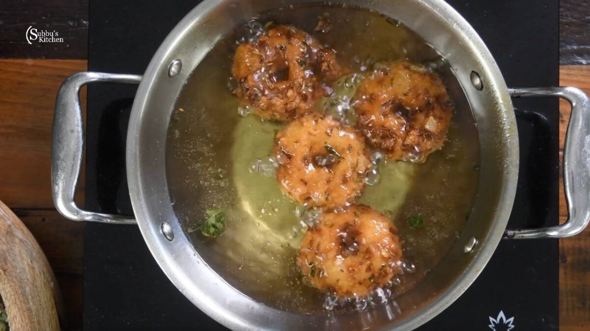 Crispy Poha Vada (Aval Vadai) Recipe - Subbus Kitchen